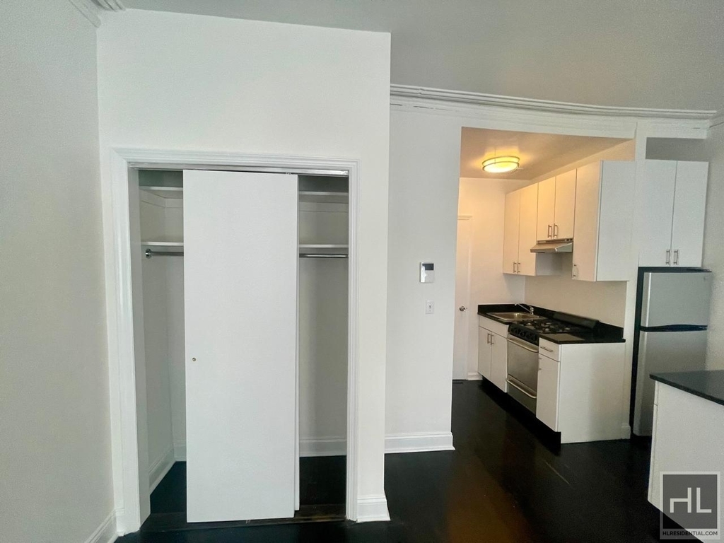 Studio at Copy of East 65 Street for $3,300 by Abdelkhalek Djeribi ...