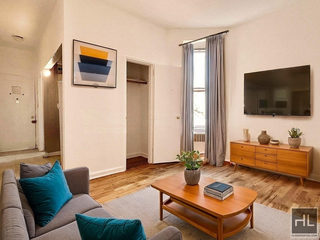 Hancock Street — Listing History and Nearby Rentals