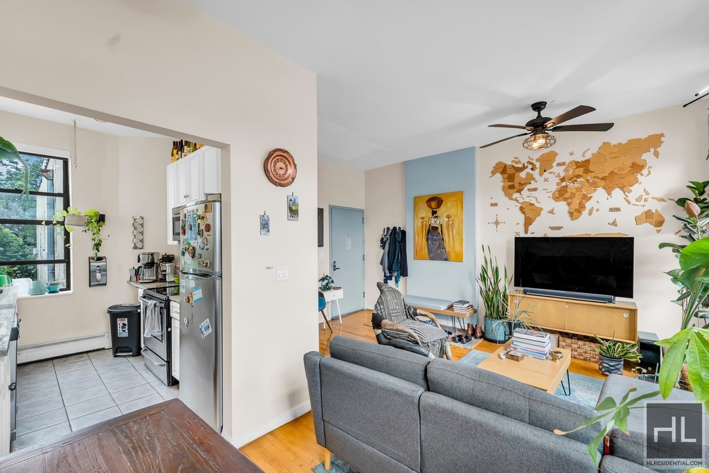 Saint Johns Place — Listing History and Nearby Rentals