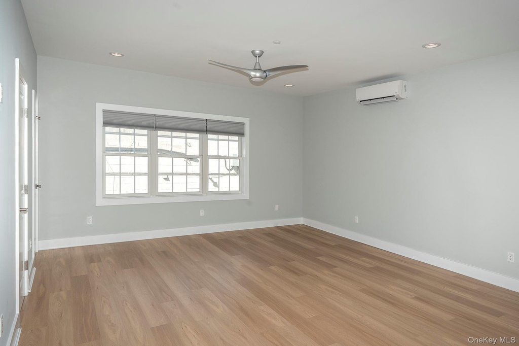 3 Bedrooms at 1 Wallace Court for $4,535 by Michelle Holmes | RentHop
