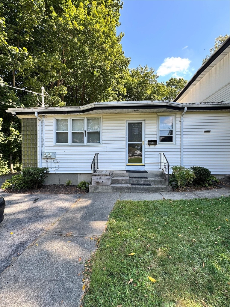 1 Bedroom at 84 E Main Street for $2,100 by John DiDio | RentHop