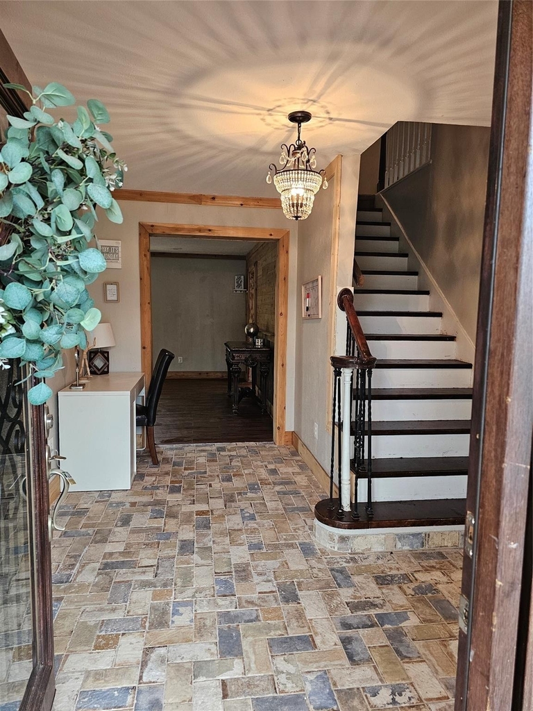 17911 Beaver Creek Drive — Listing History and Nearby Rentals