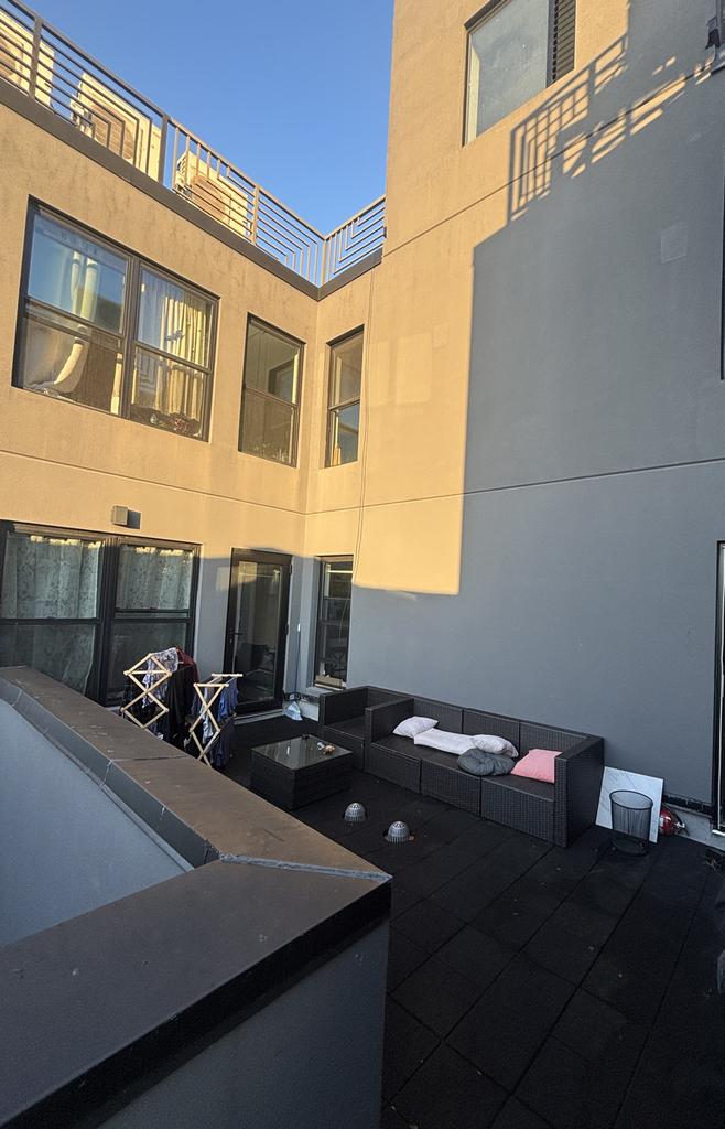 961 Seneca Avenue (Rented private room in shared apartment) — Listing ...