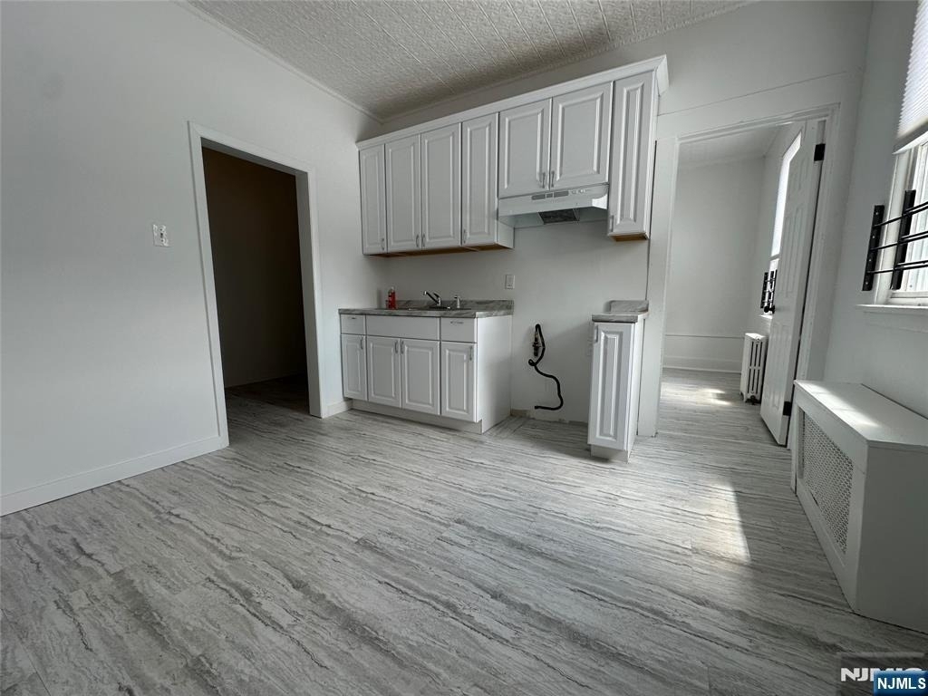 3 Bedrooms at 526 Valley Brook for $2,495 by Catherine Lawton | RentHop
