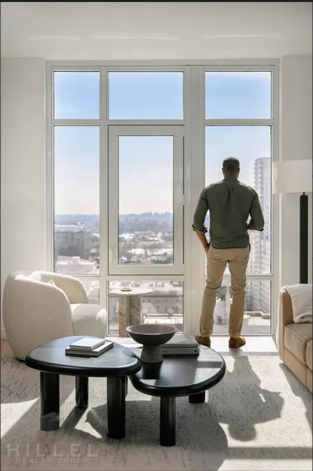 East 78th Street — Listing History and Nearby Rentals
