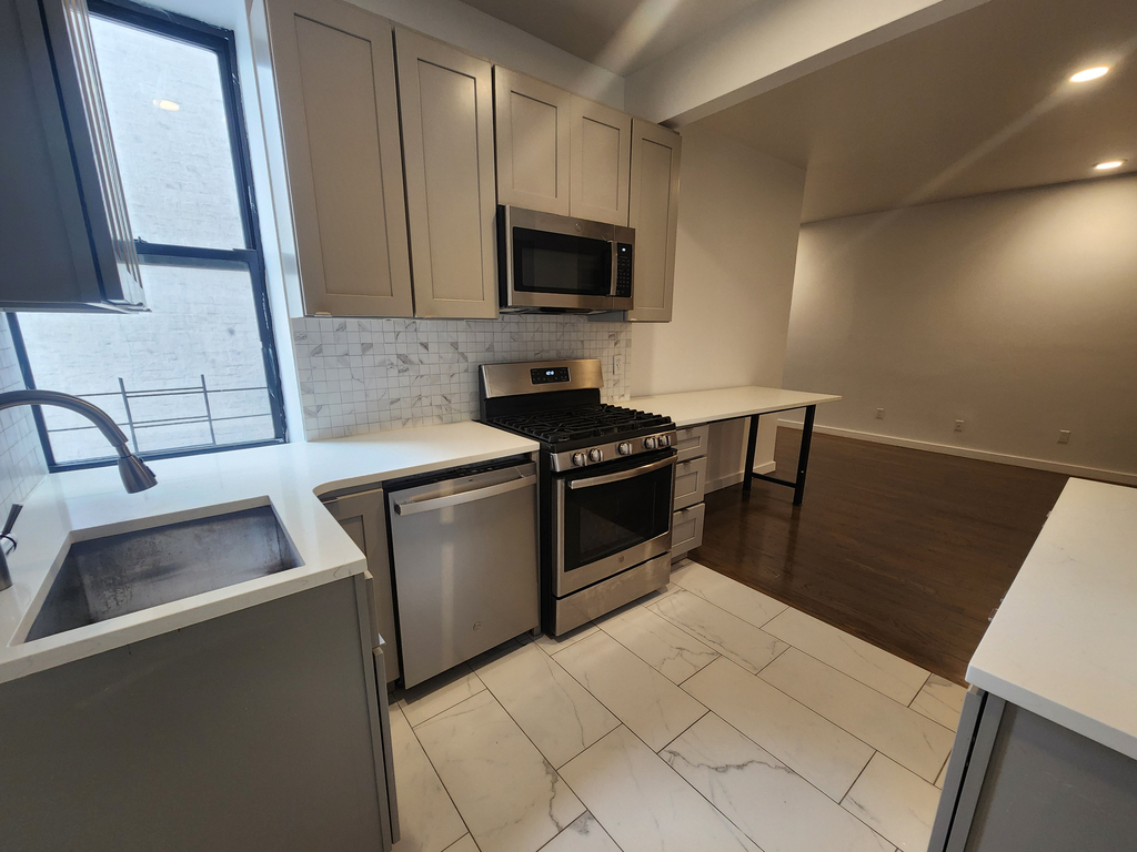 602 West 137th Street — Listing History and Nearby Rentals