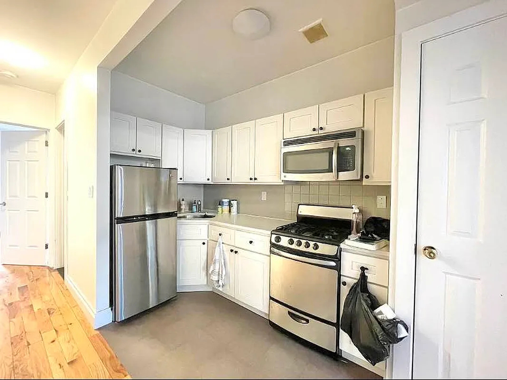294 Harman Street — Listing History and Nearby Rentals