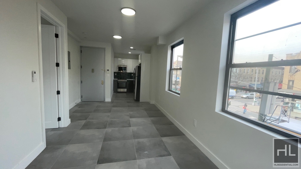 237 Utica Avenue — Listing History and Nearby Rentals