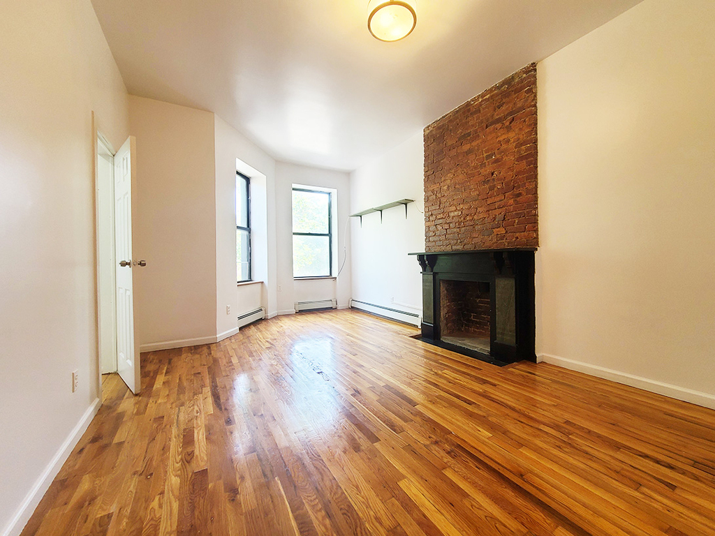 453 Marion Street, Brooklyn, NY 11233 — Listing History and Nearby Rentals