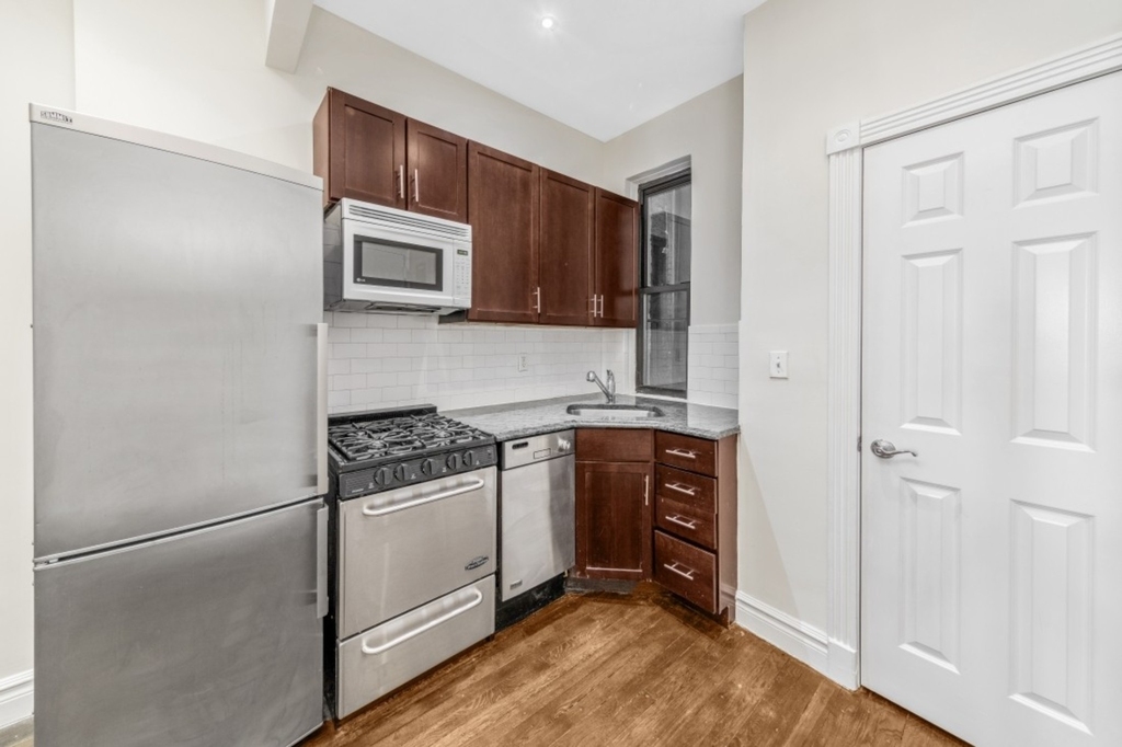 1 Bedroom at 443 E 78th Street for $3,250 by Jake Kerrigan | RentHop