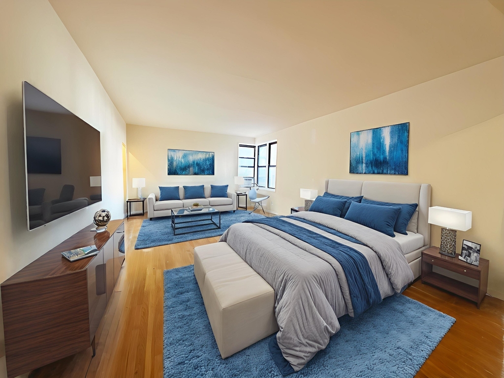 Studio at 35th Avenue and 74th Street for $2,295 by Daniel Abramov ...