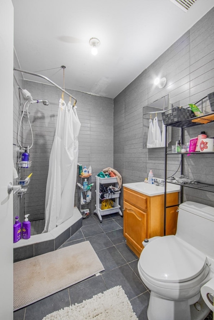 14 Meserole Street #1A — Listing History and Nearby Rentals