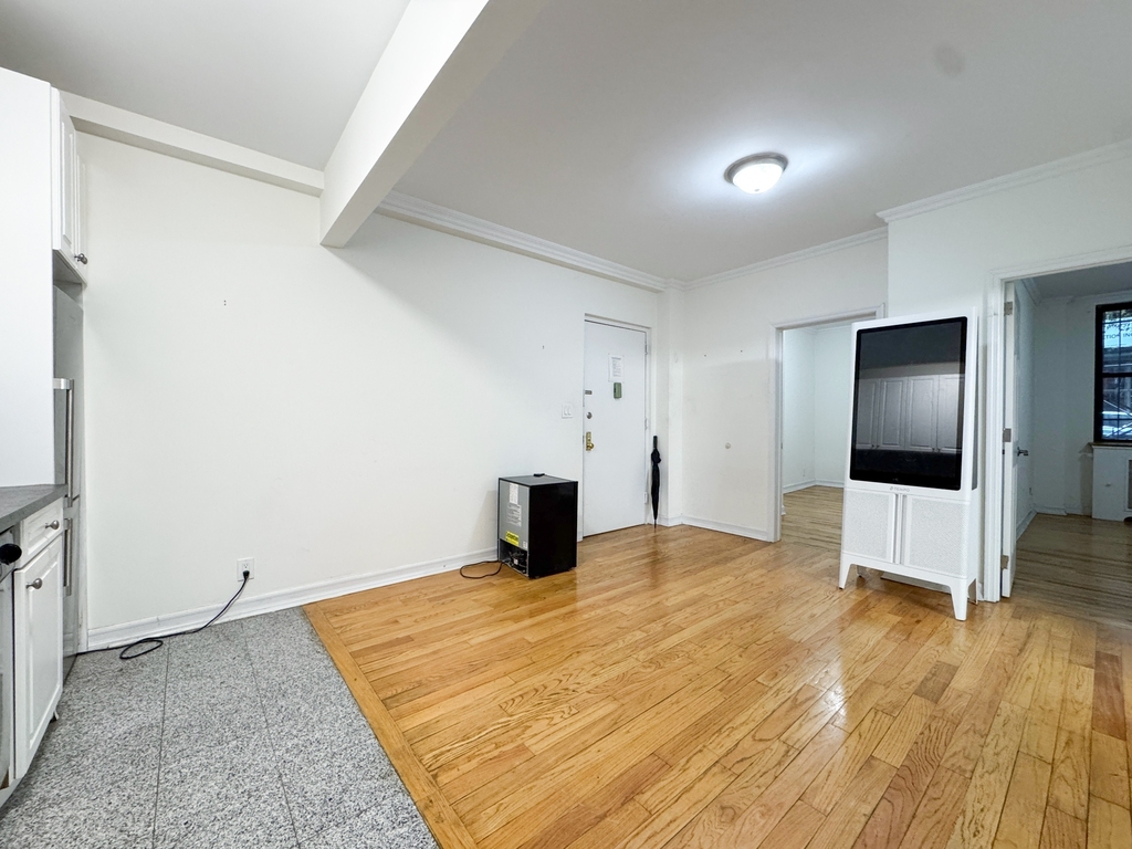 203 West 107th Street — Listing History and Nearby Rentals