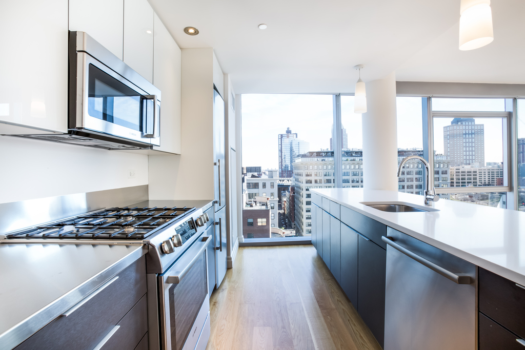 60 Water Street — Listing History and Nearby Rentals