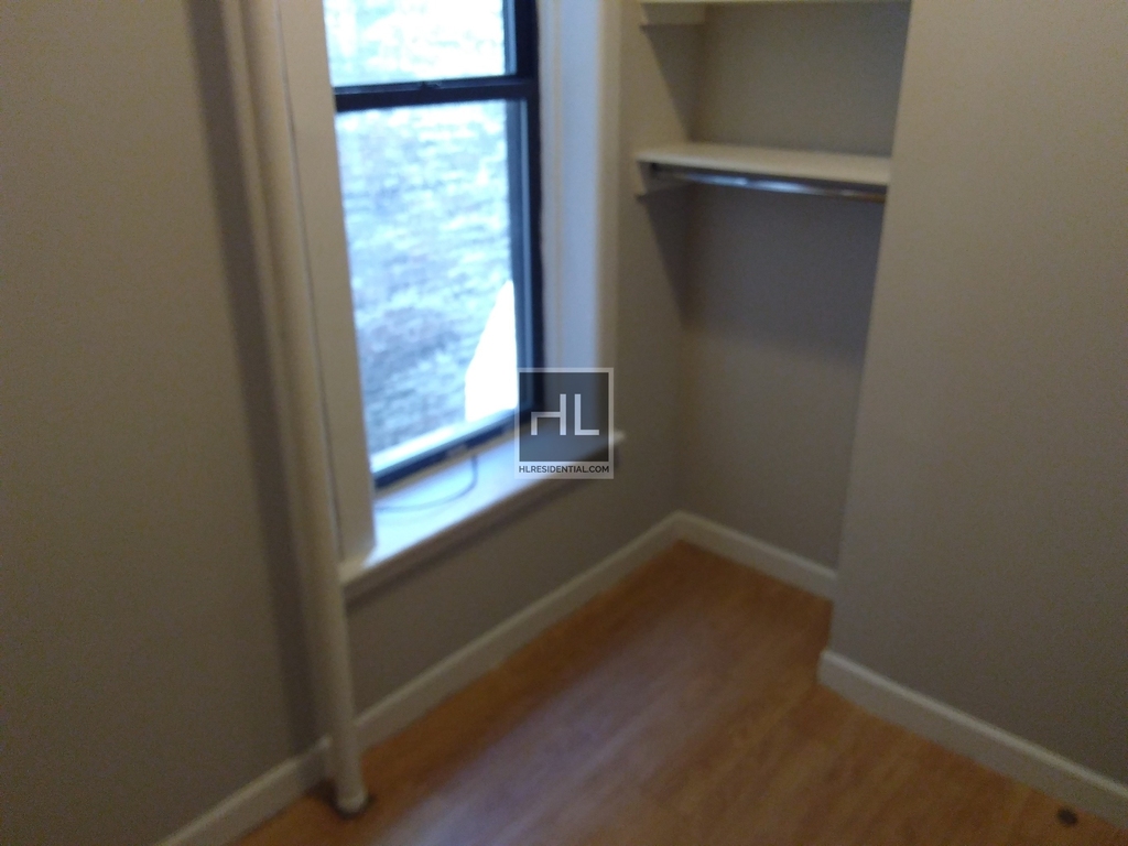 West 51st Street — Listing History and Nearby Rentals