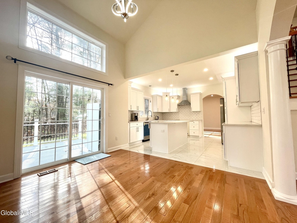 11 Poplar Drive — Listing History and Nearby Rentals