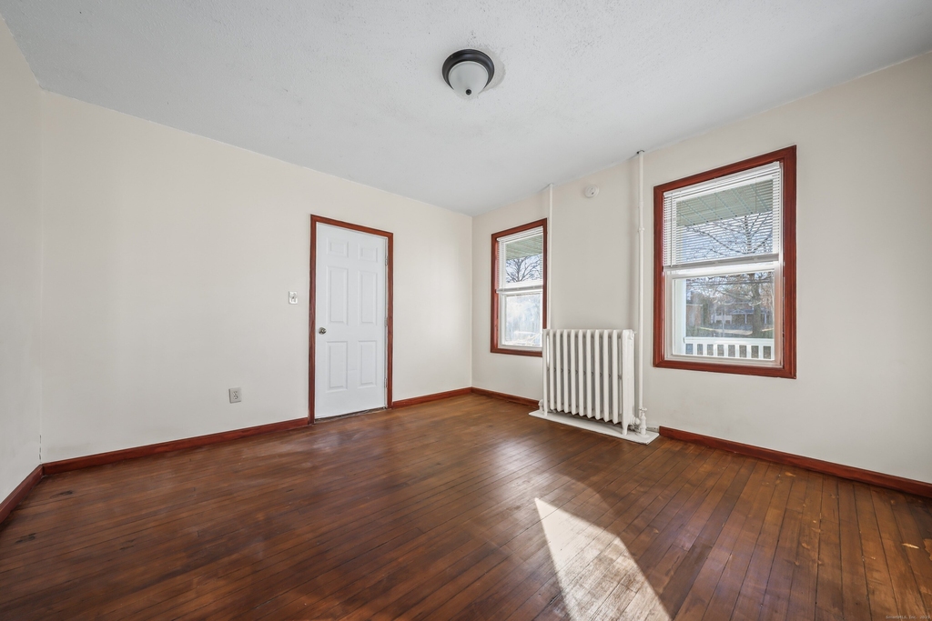 294 Bellevue Street — Listing History and Nearby Rentals