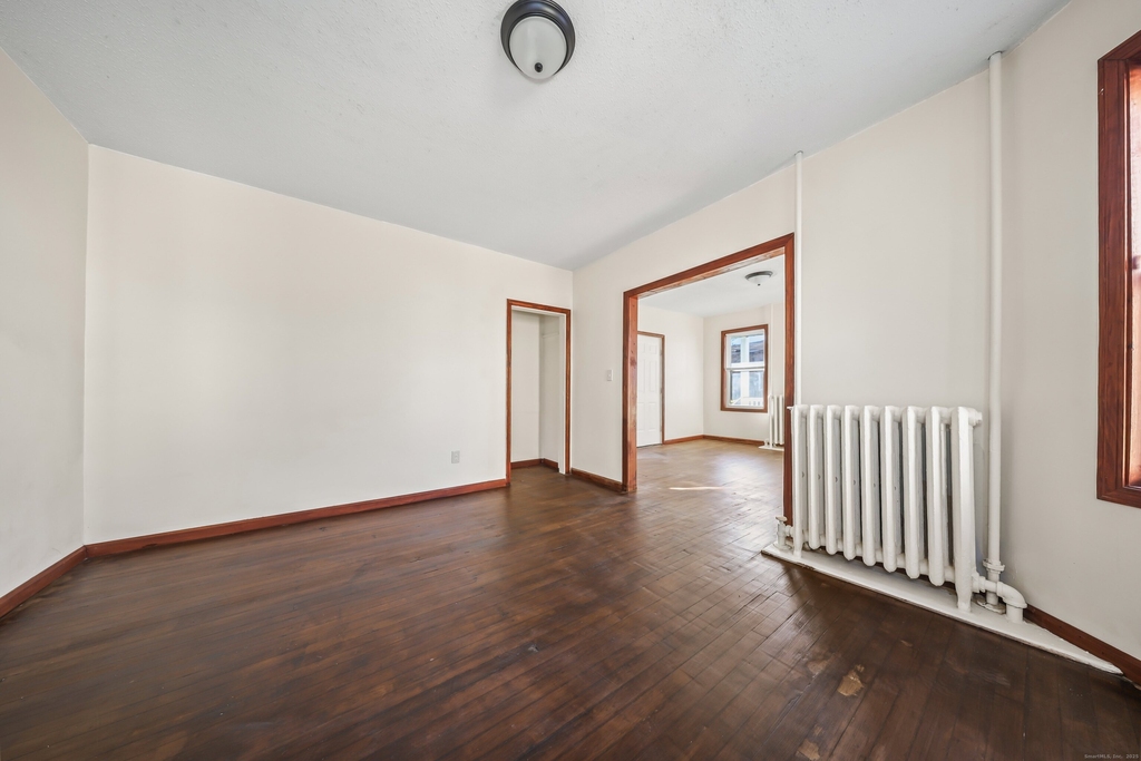 294 Bellevue Street — Listing History and Nearby Rentals