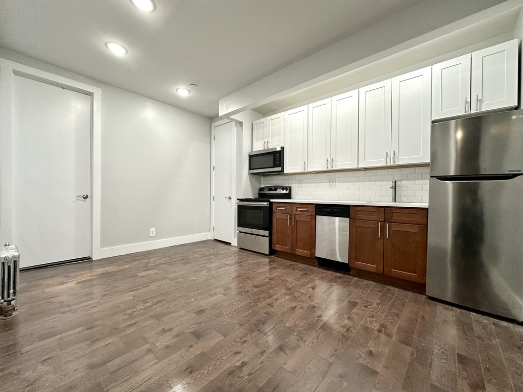 1 Bedroom at 17 Vermilyea Avenue for $1,878 - $2,023 by Sovereign ...