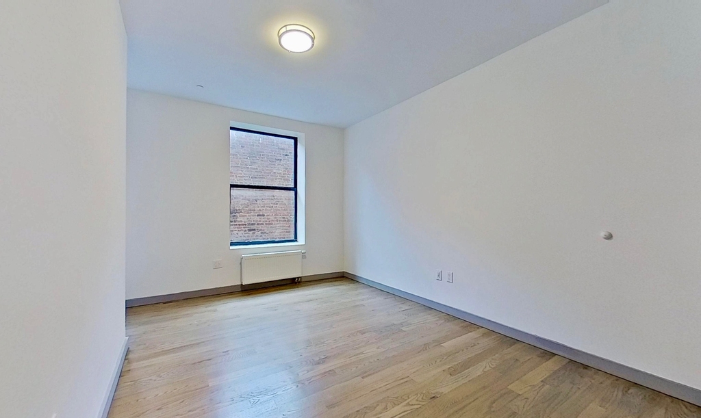 West 144th St. & B'way — Listing History and Nearby Rentals