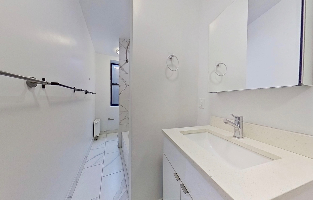 West 144th St. & B'way — Listing History and Nearby Rentals