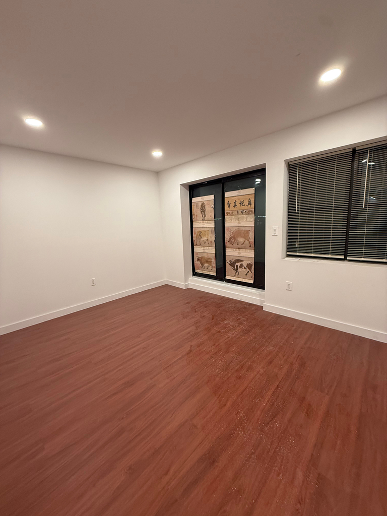 west 11th — Listing History and Nearby Rentals