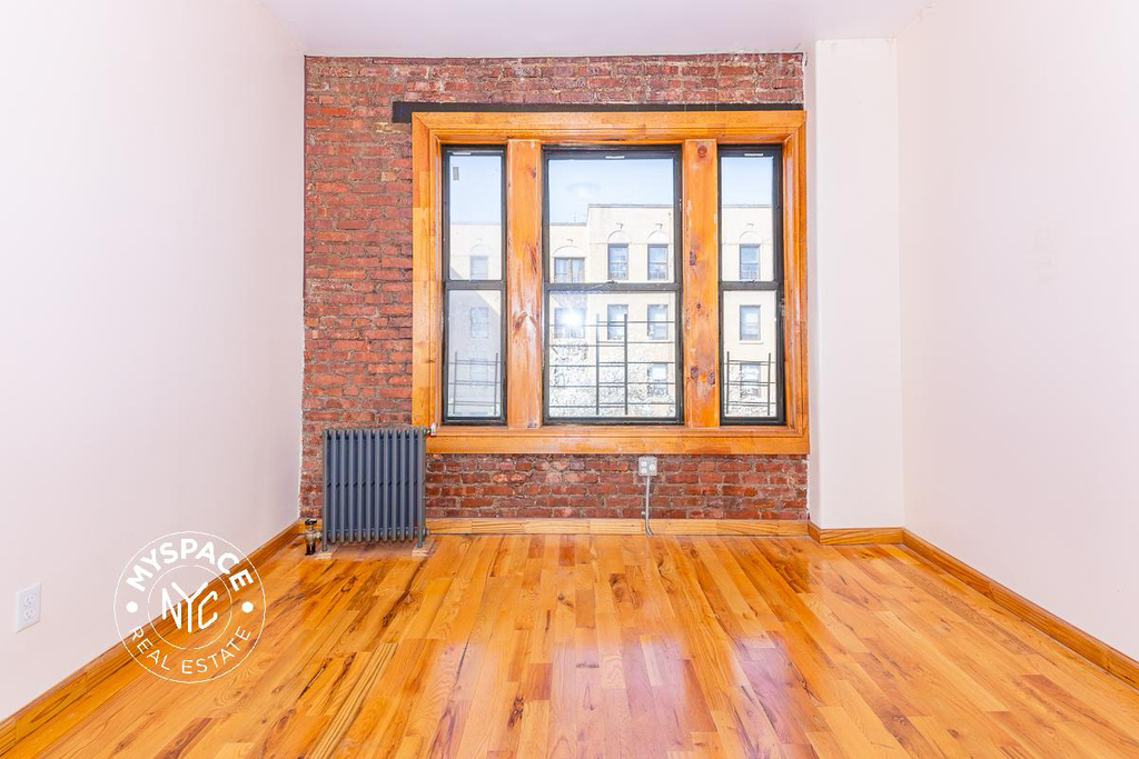 650 Crown Street — Listing History and Nearby Rentals