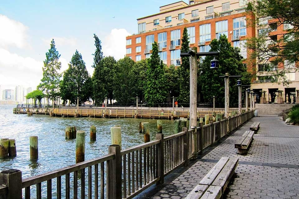 70 Battery Place — Listing History and Nearby Rentals